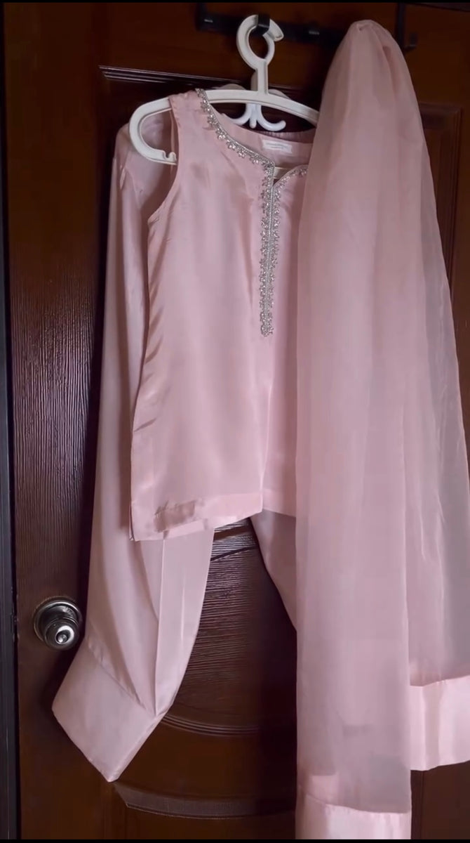 HAZEL PINK – Canbeera Official